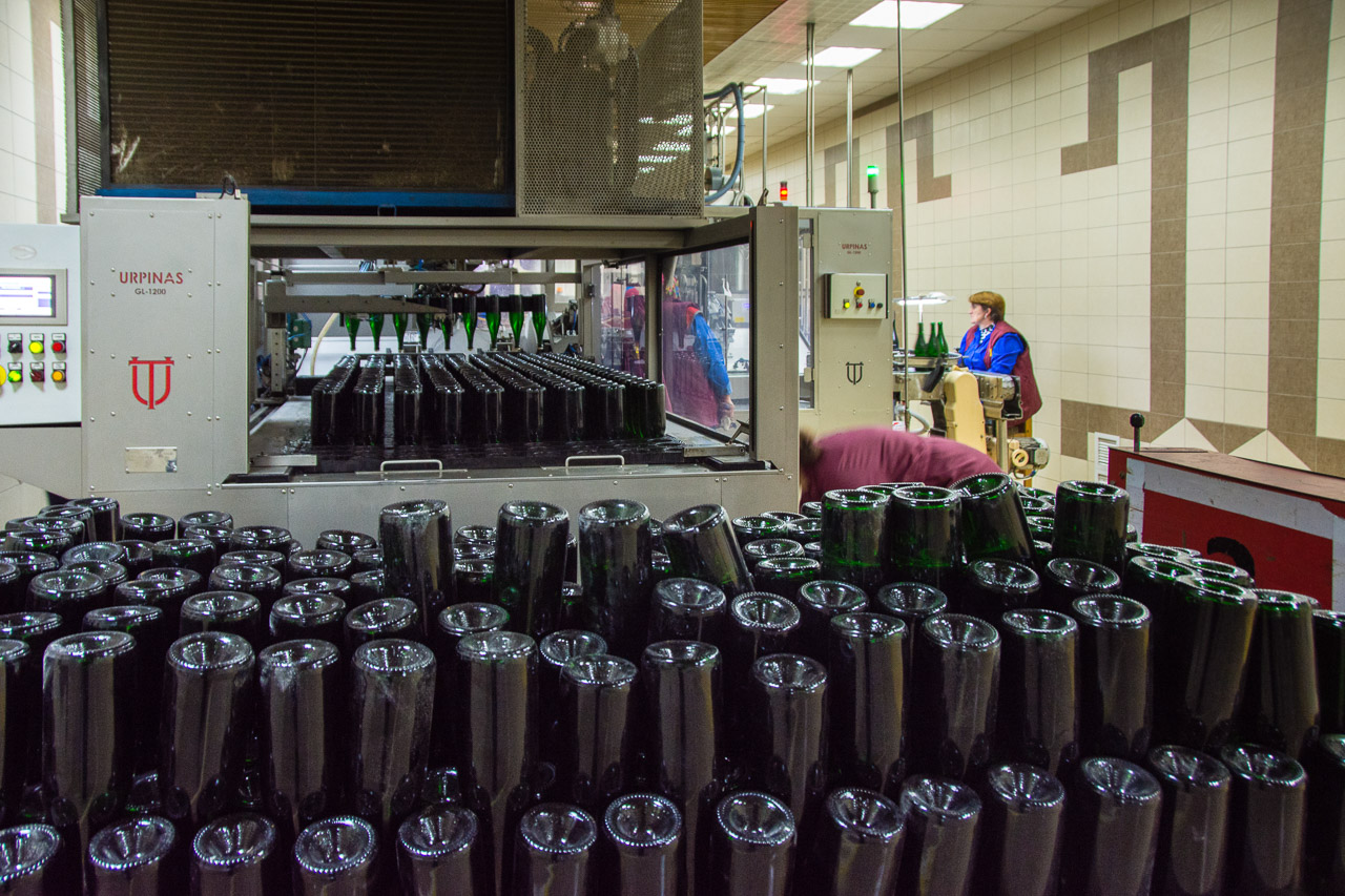 On the wine train in Cricova – with some fine cut-price wine on board ...