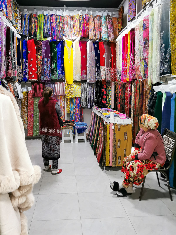 Urgut Market – the best place for Suzani shopping in Uzbekistan ...