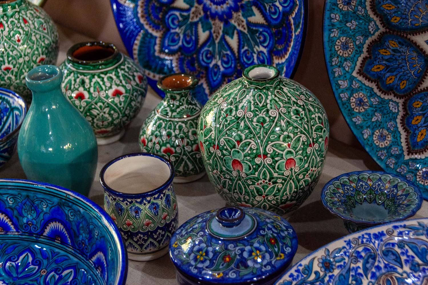 Rishton Ceramics: Beauty and Tradition in the Fergana Valley – Holiday ...