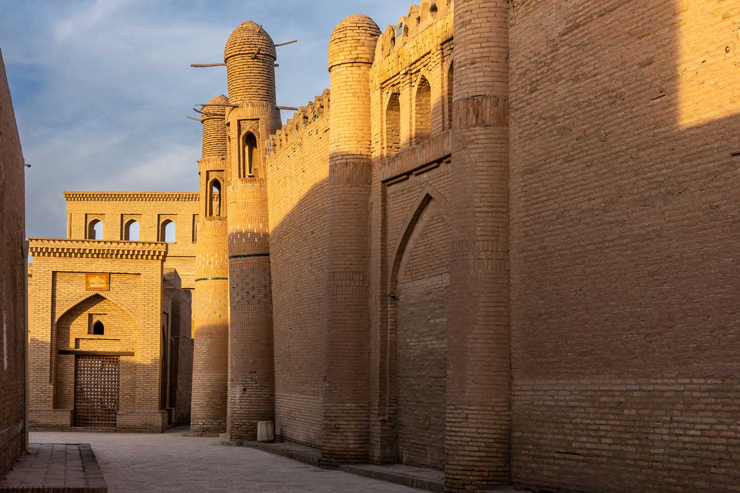 Xiva Blues and Whites: A two-day Xiva travel guide – Holiday-Golightly